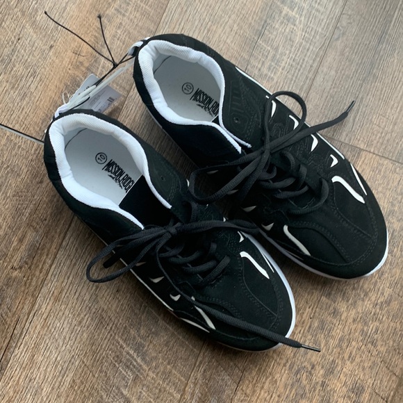Mission Ridge | Shoes | Nwt Mission Ridge Tennis Shoes Size Black White ...